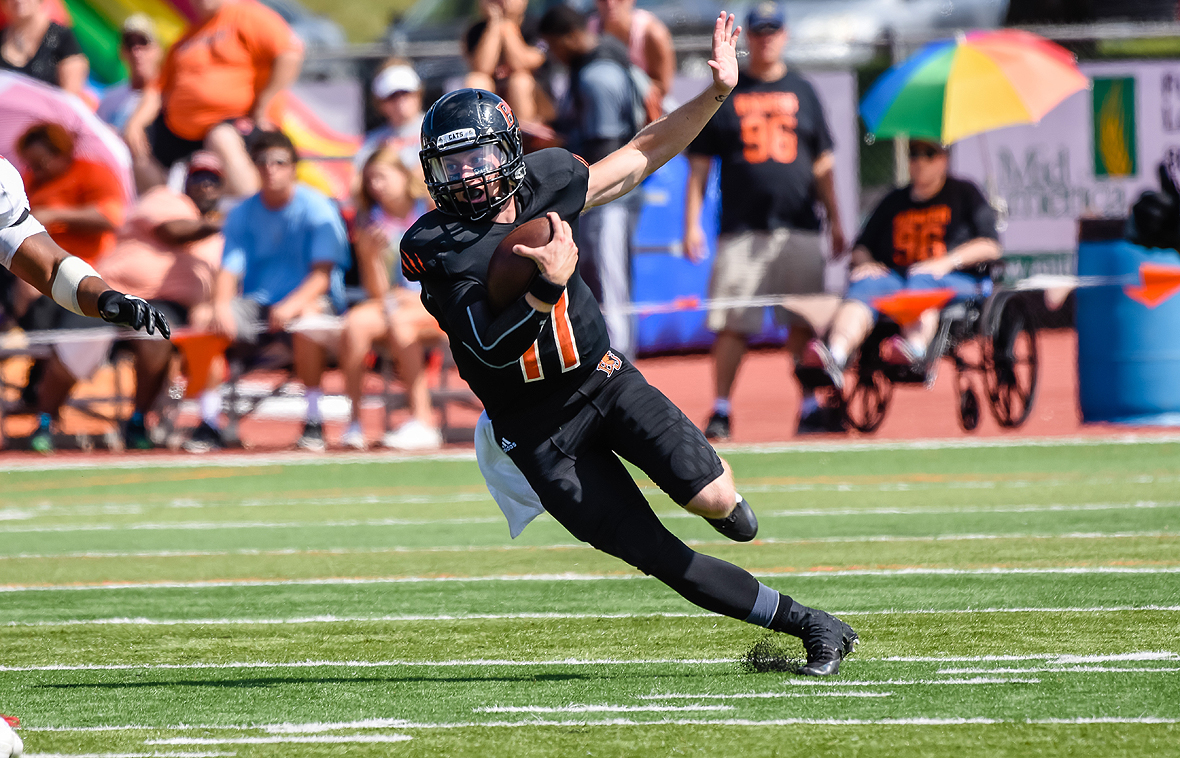 Baker football finishes regular season 11-0 for first time in history ...